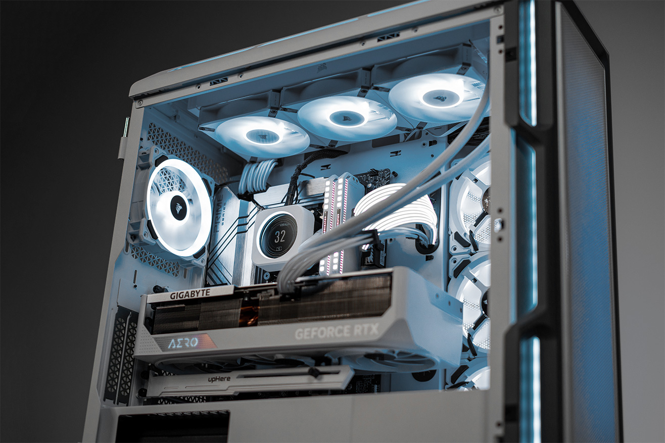 PCSPECIALIST - Weiße Gaming-PCs – personalisiere deinen Gaming-PC